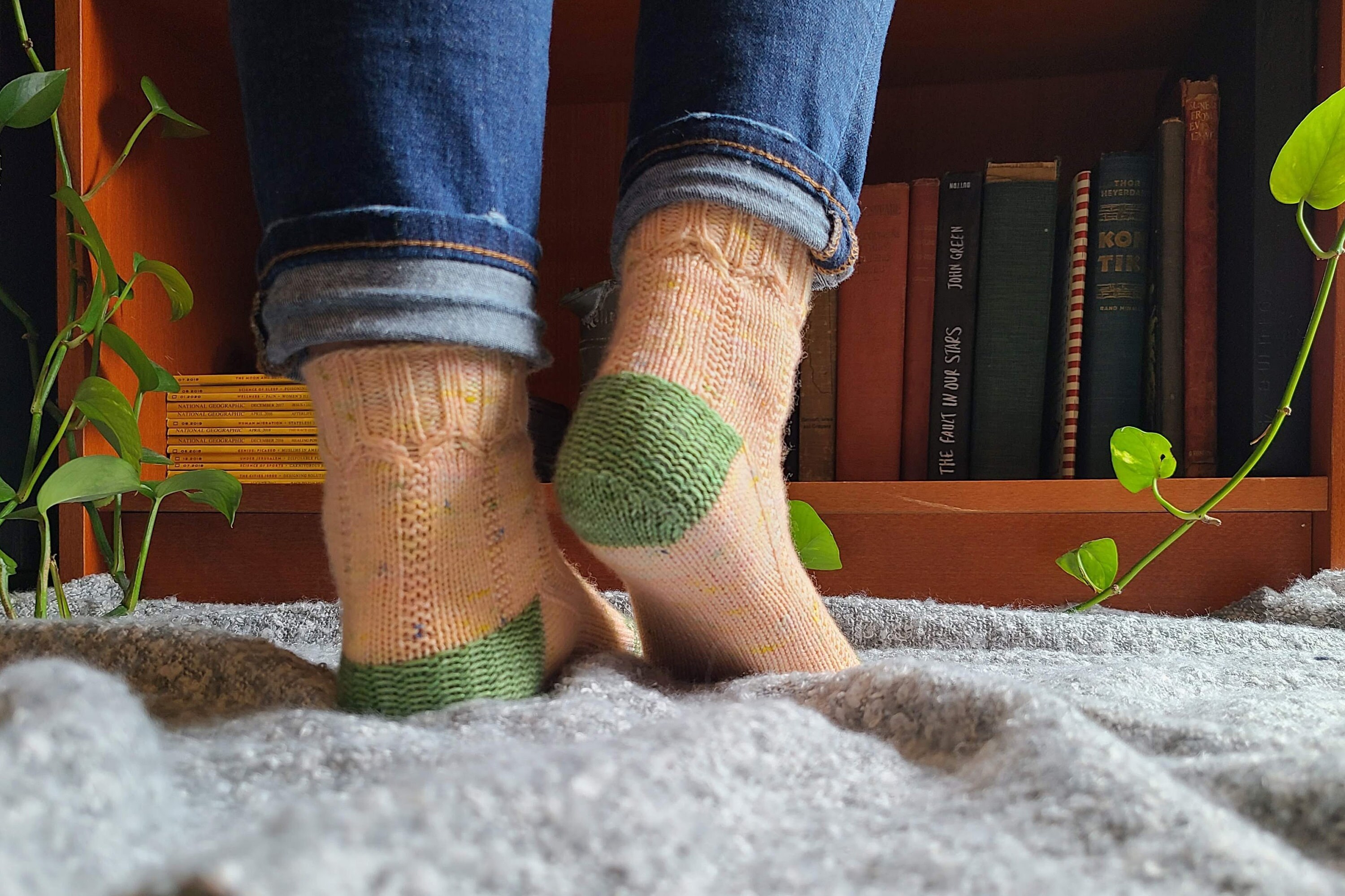Spring Rain Socks Pattern Knitting Pattern Knit Socks - Etsy Canada