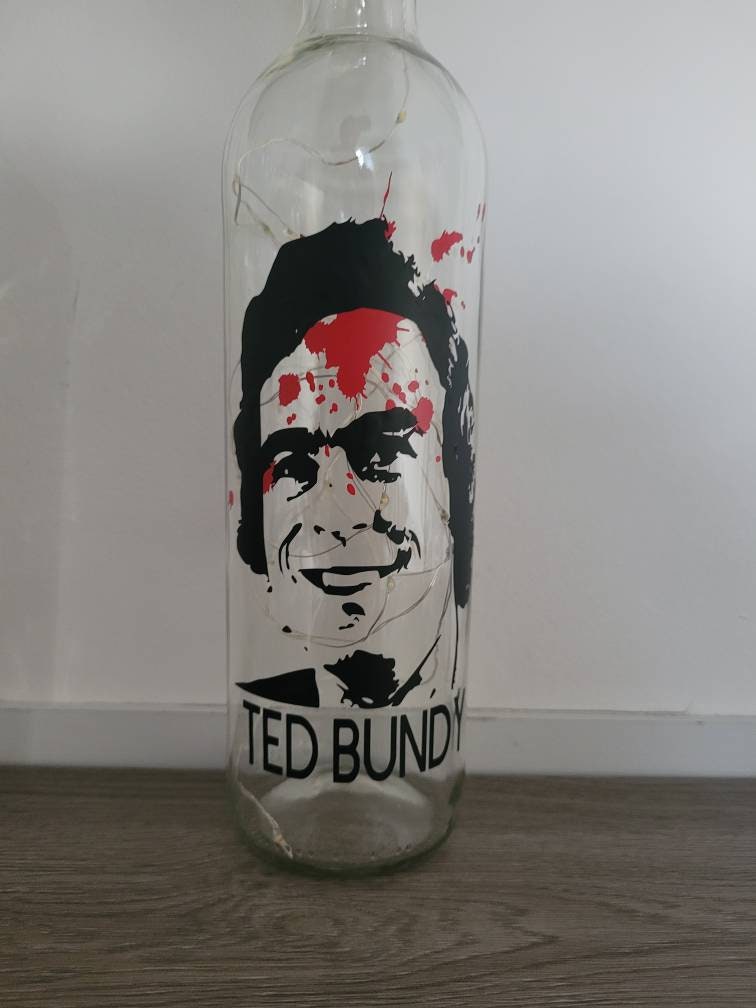 Serial Killer Bottles, Ted Bundy, Jeffery Dahmer, Richard Ramirez 22 ...