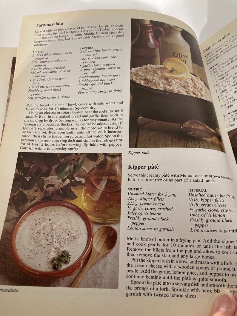 Vintage 1977, the St Michael, All Colour Cookery Book, Jeni Wright, HC ...