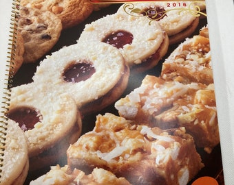 2022 WE Energies Cookie Book Wisconsin Hometown Favorites. - Etsy