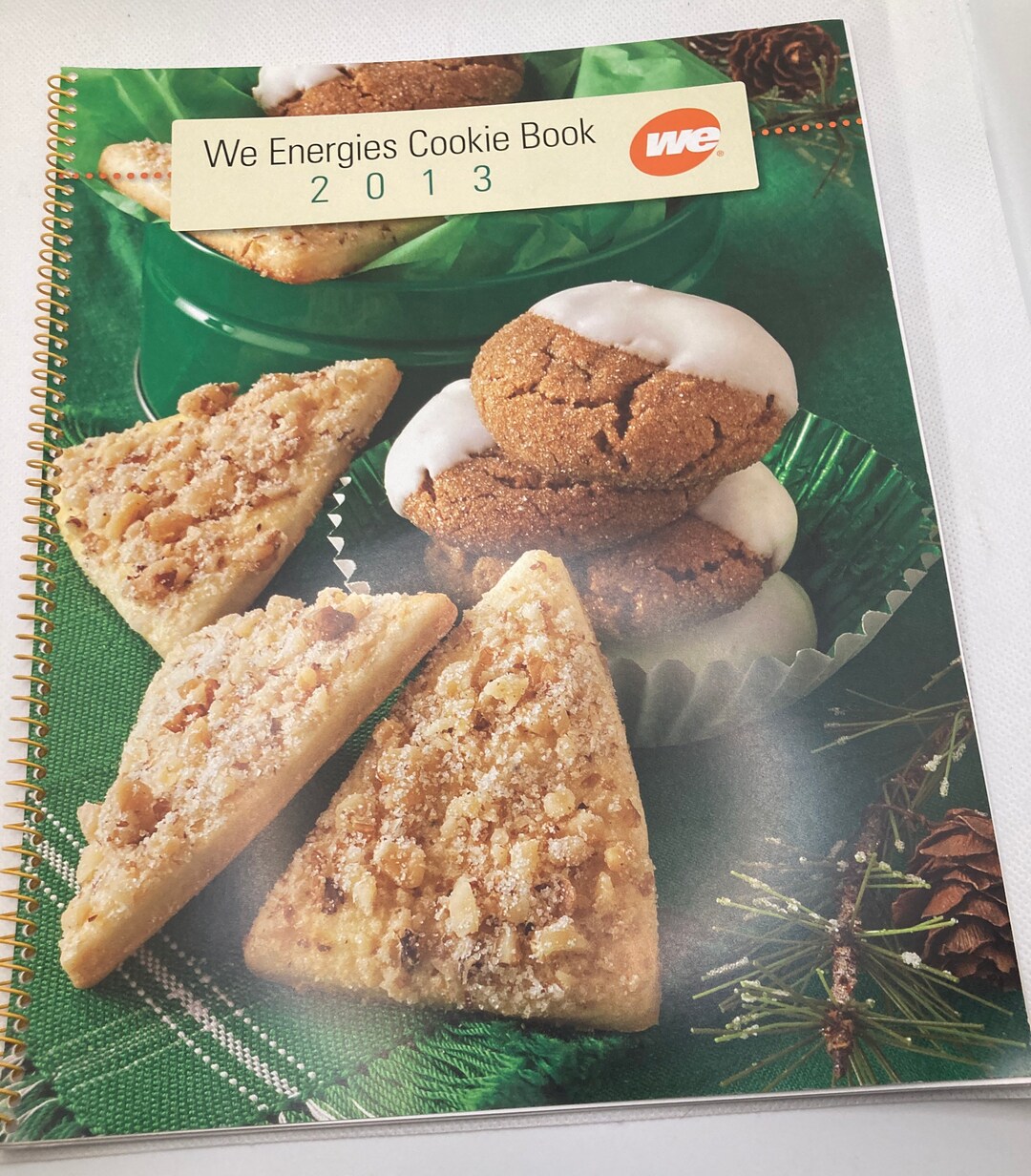 2013 WE Energies Cookie Book Featuring the Very Best Cookies. 23 Pages ...