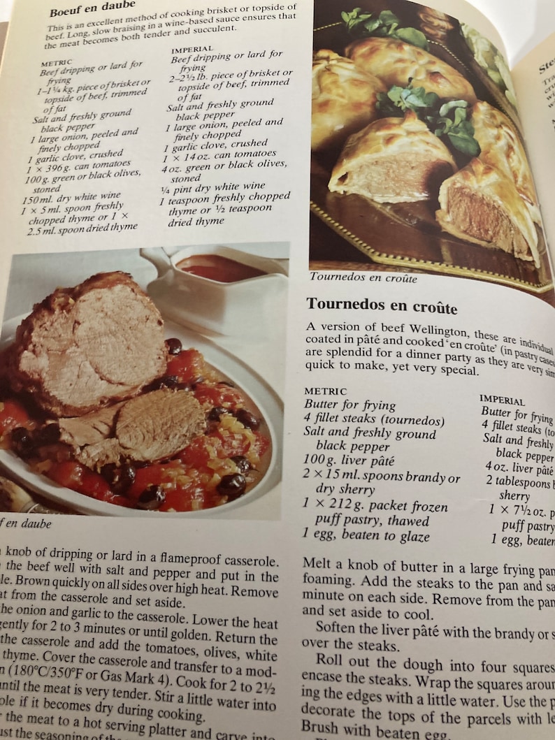 Vintage 1977, the St Michael, All Colour Cookery Book, Jeni Wright, HC ...