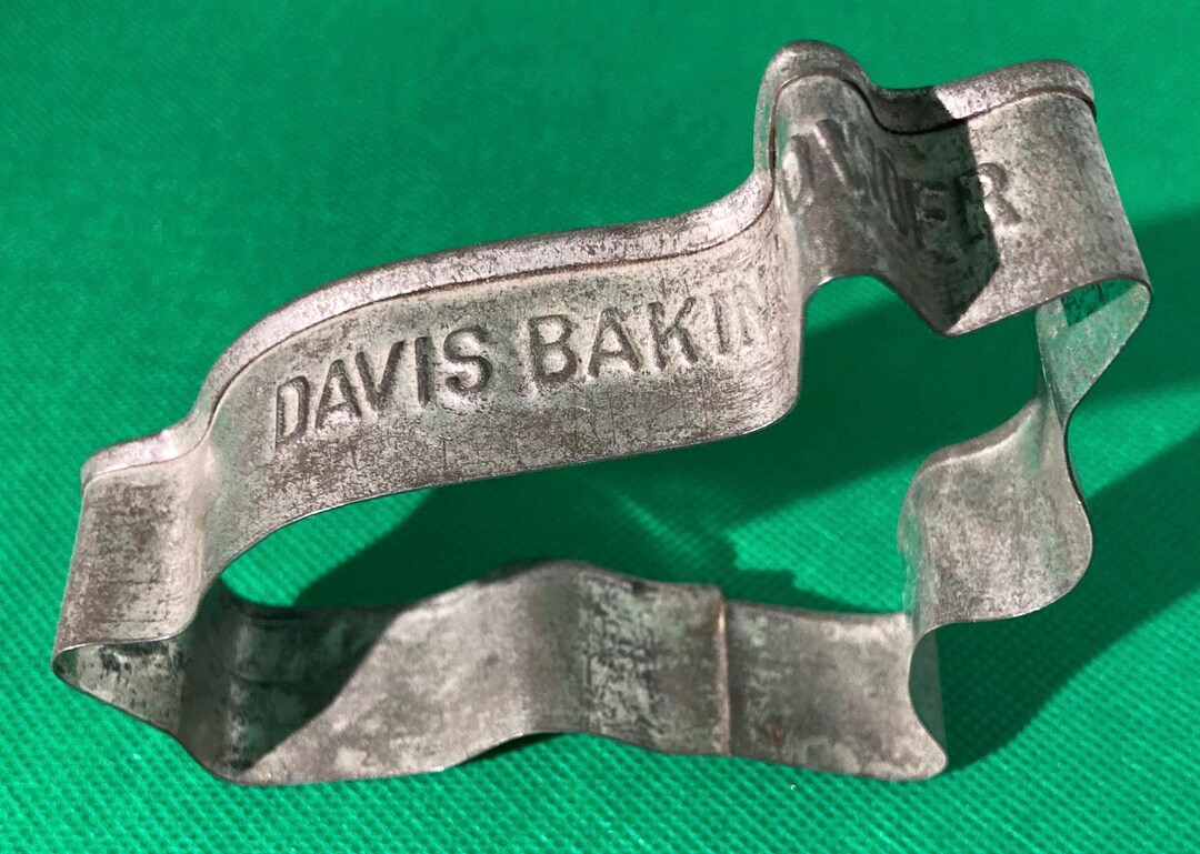 Davis Baking Powder Advertising Premium 1920s Tin Rabbit Shaped Cookie ...