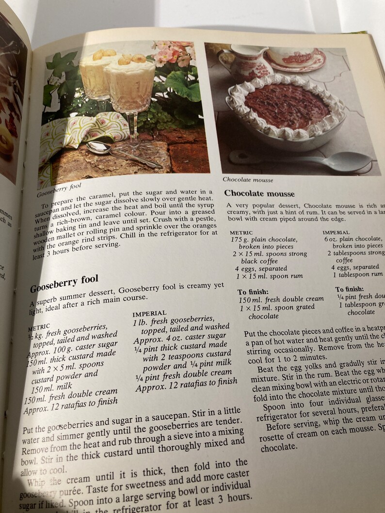 Vintage 1977, the St Michael, All Colour Cookery Book, Jeni Wright, HC ...