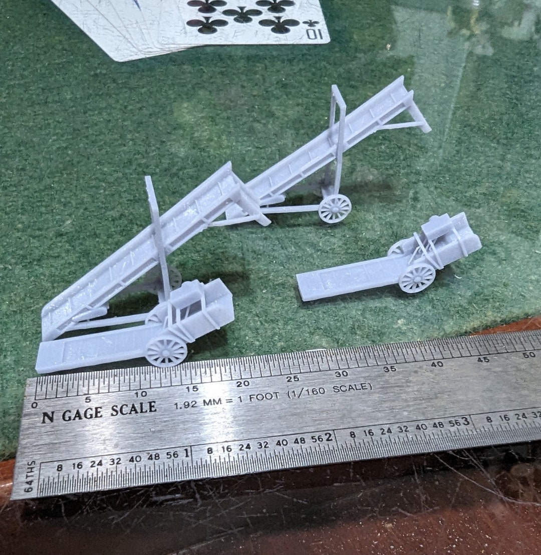 Lot of 4 N Scale Portable Coal Conveyors 2 for Gondolas Cars and Pickup ...