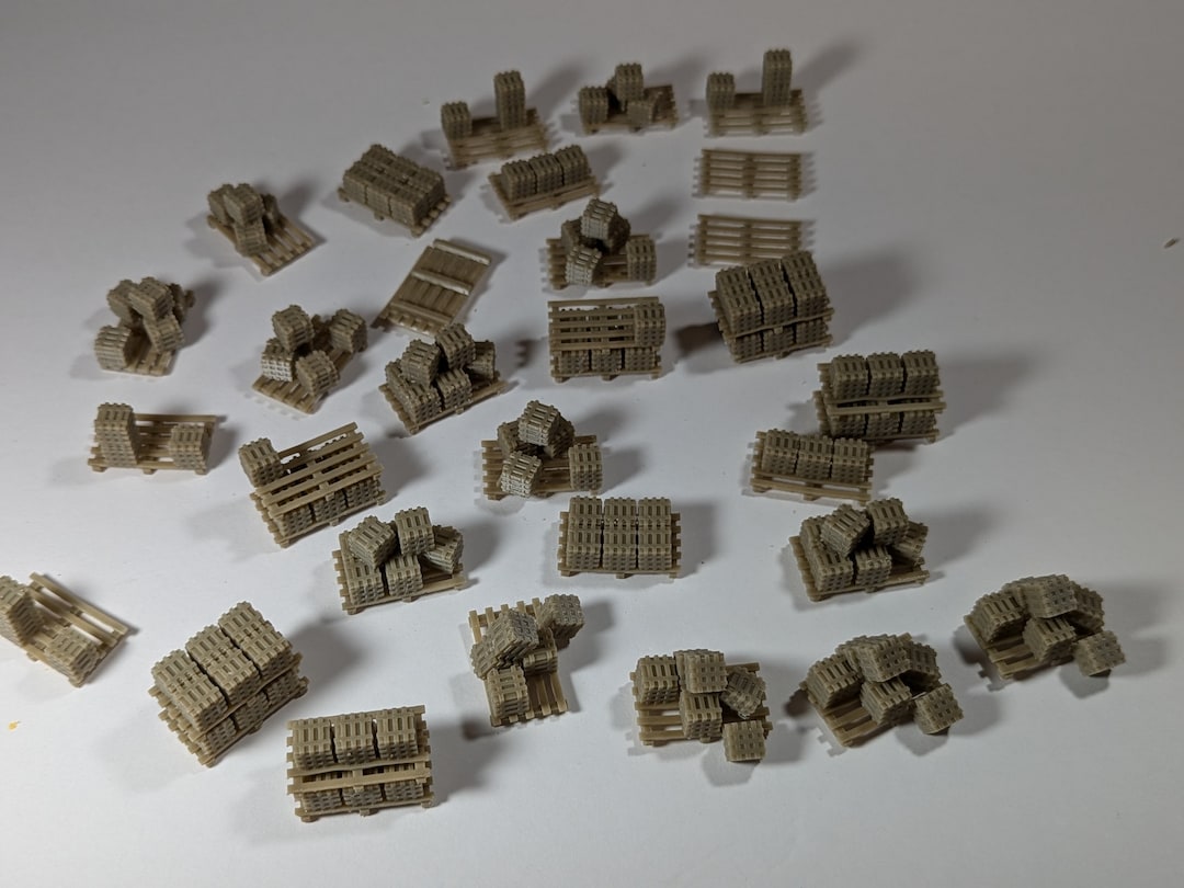 30 O Scale Pallets With Assorted Boxes and All Sorts of Combinations - Etsy