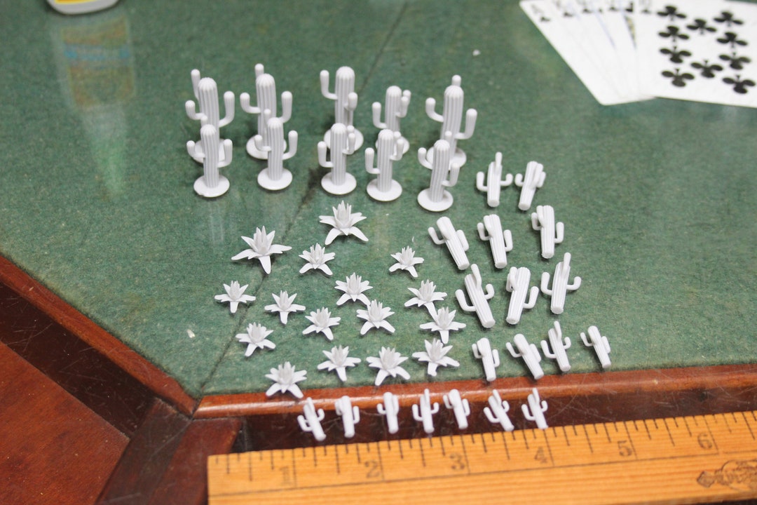 HO Scale Lot of 40 Desert Plants Multiples Sizes 26 Cactus 14 Plants RR ...