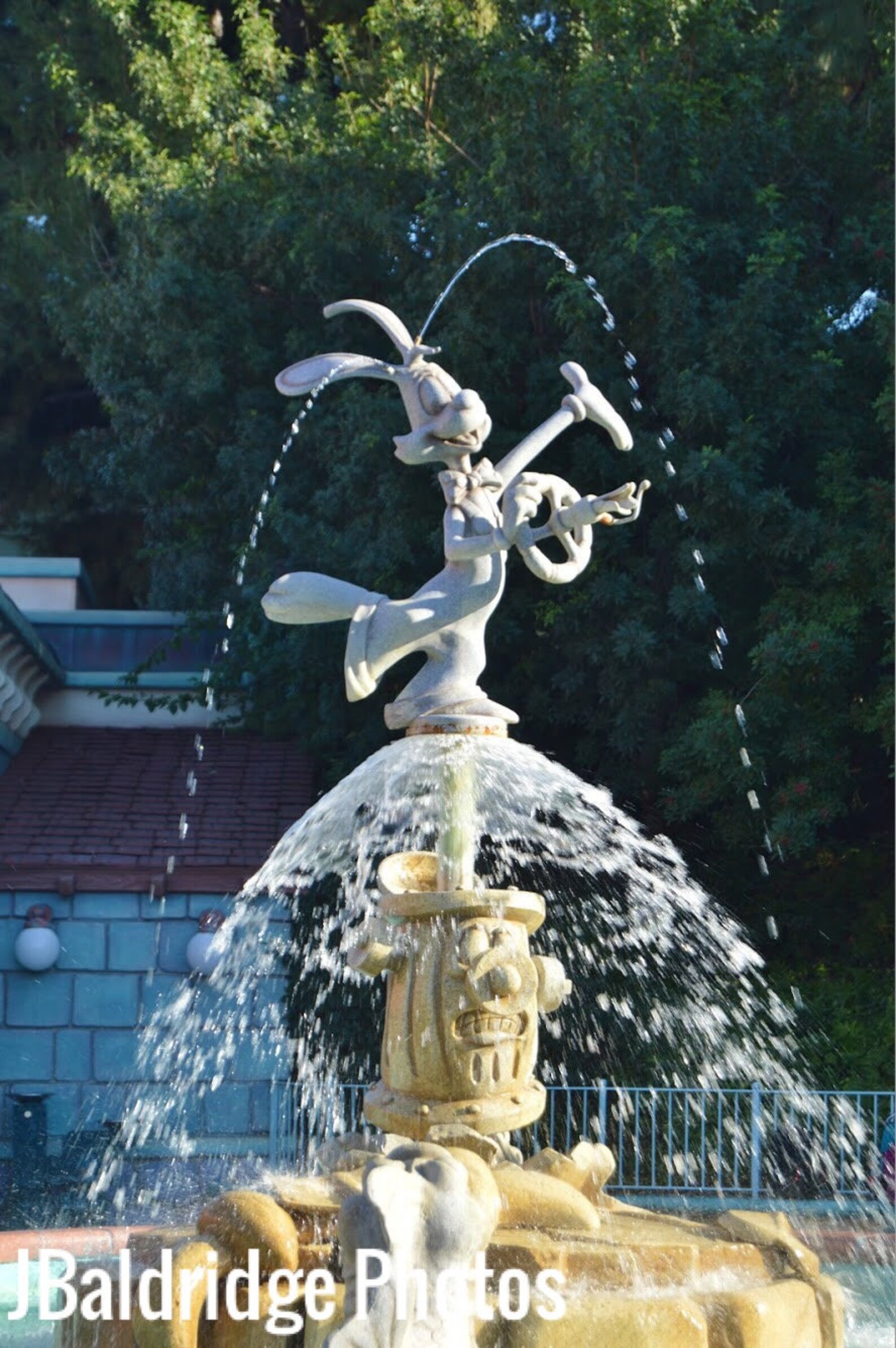 Roger Rabbit Fountain Photo - Etsy