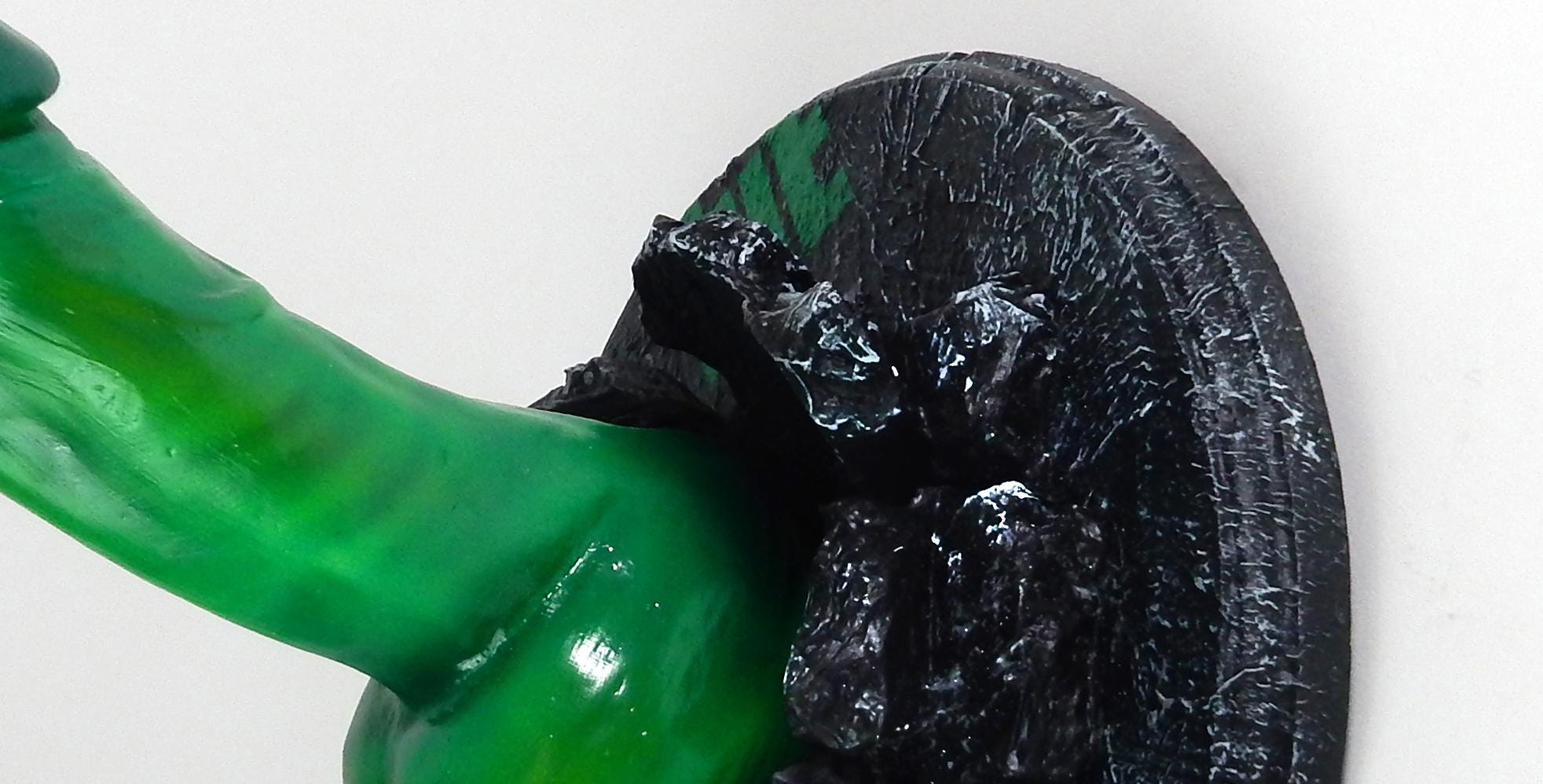 Funny HULK DONG Resin Statue: Vibrant & Funny Novelty Design - Etsy