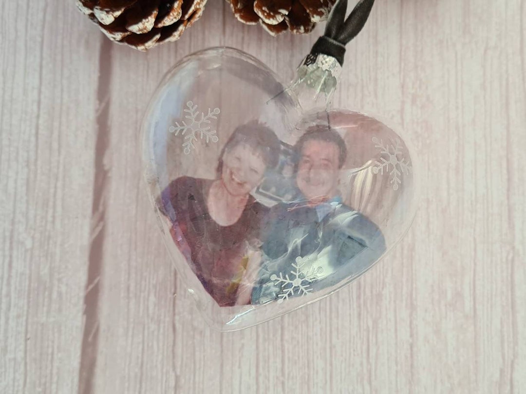 Personalised Memorial Glass Heart Bauble Keepsake, in Memory of With ...