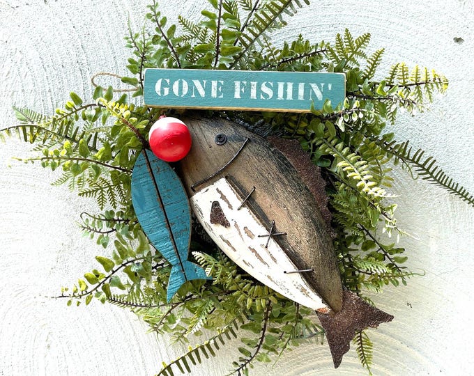 Lake House Fish Wreath, Beach House Decor, Rustic Nautical Fish Wreath ...