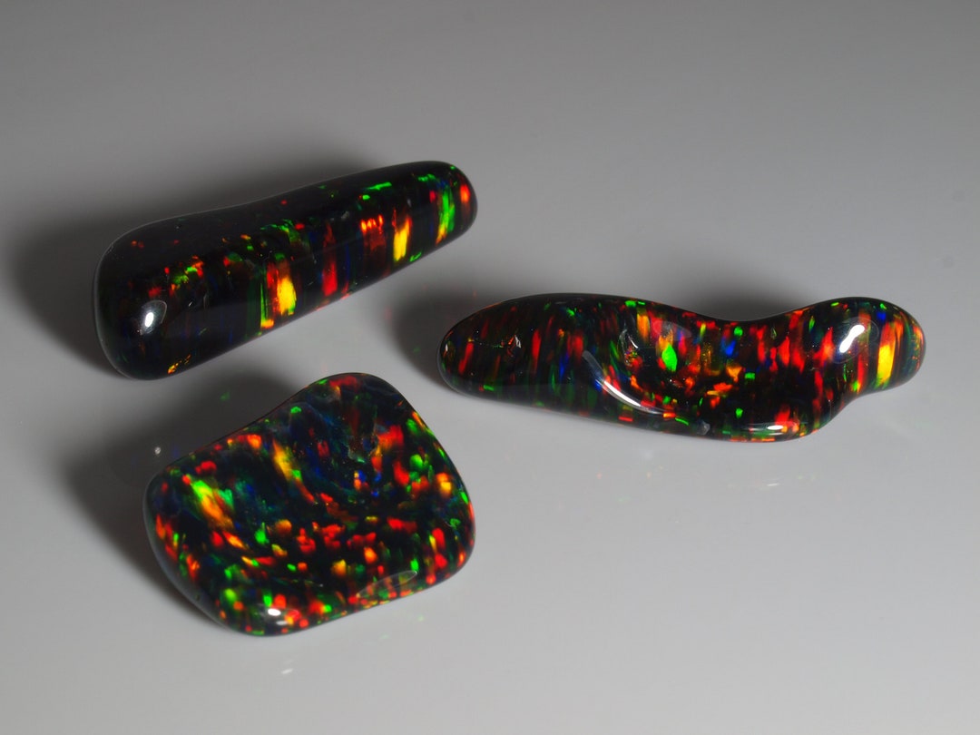 Black Opals, 3 Small Opals, Total Weight: 8.90 G, up to 30 Mm, Gilson ...