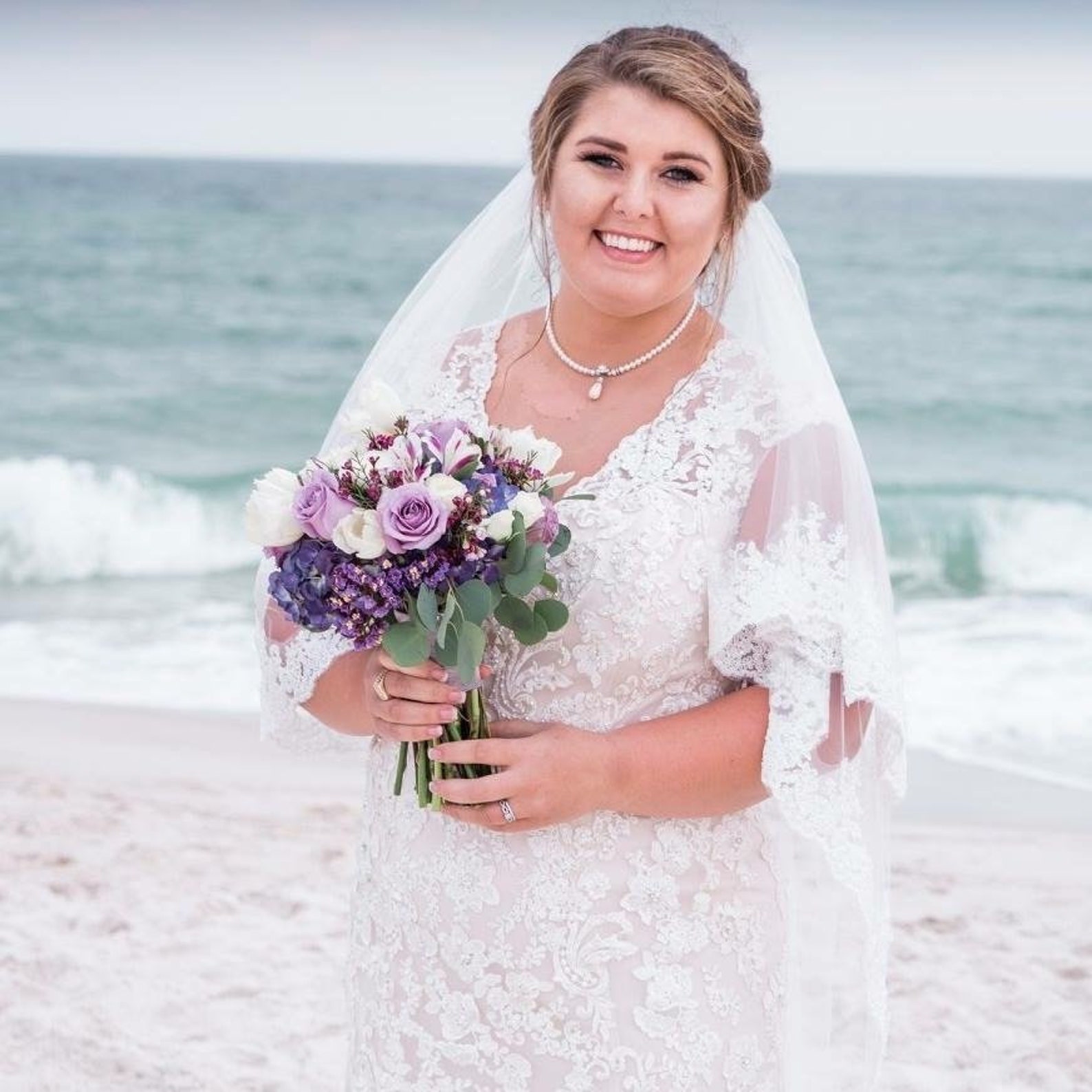 Two Tier Lace Edge Bridal Veil 2 Layer Wedding Veil With - Etsy