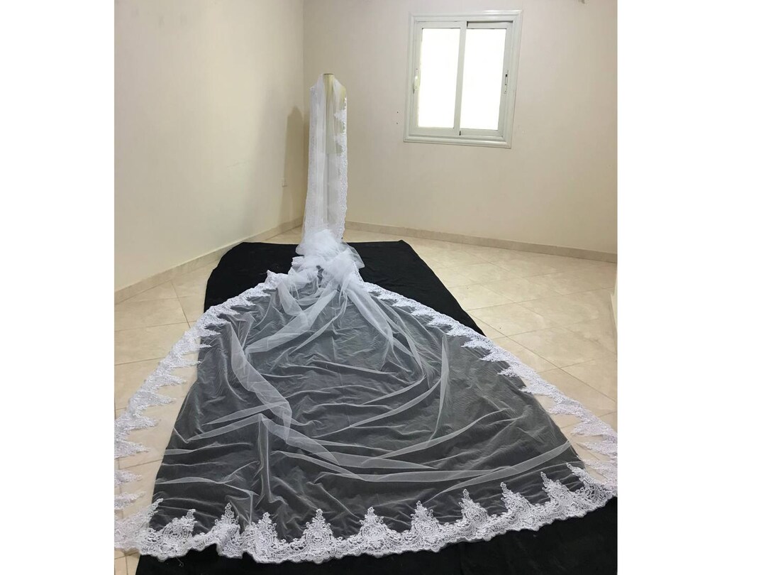 Royal Veil With Lace Edge One Tier Long Veil Ivory 5 Meters - Etsy