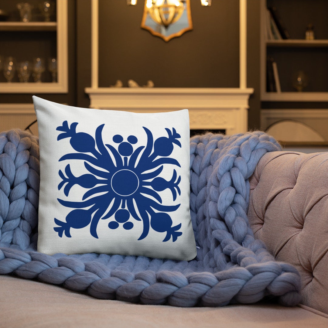 Blue Hawaiian Pineapple Quilt Printed Premium Throw Pillow - Couch Sofa ...