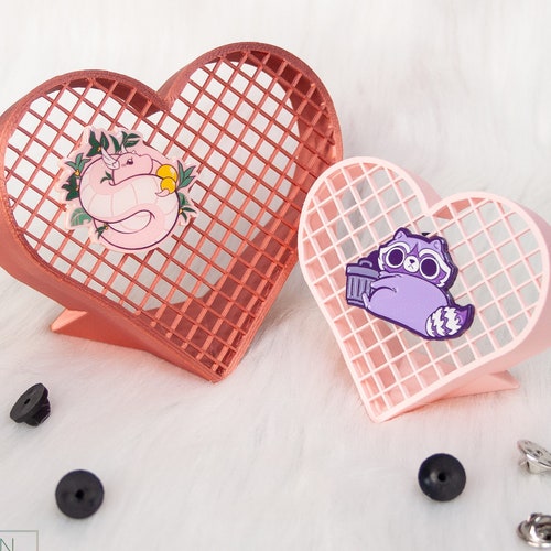 Enamel Pin Display Stand Circle Set of 3 3D Print | Etsy