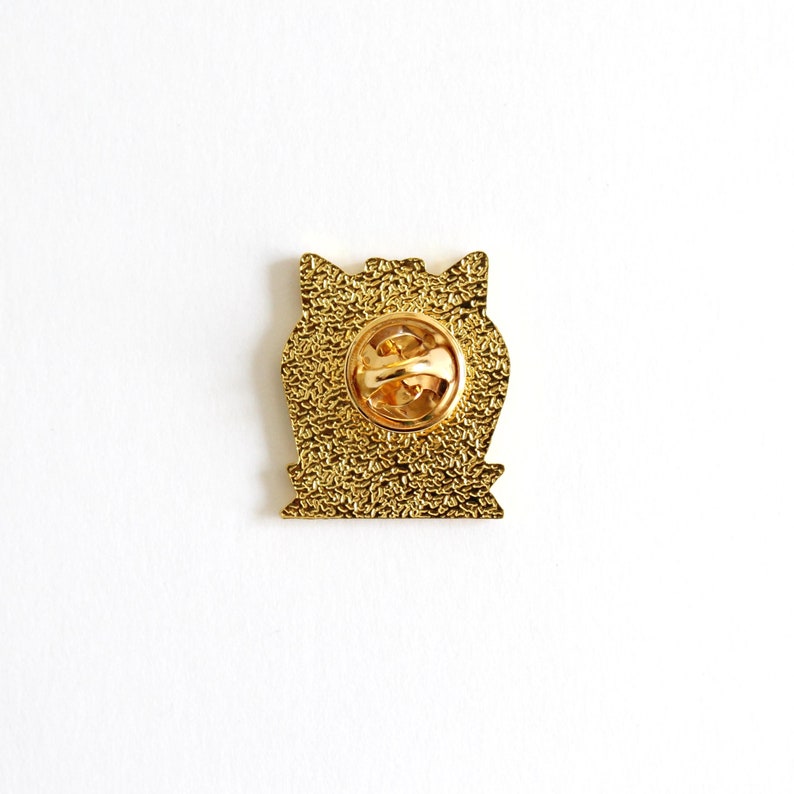 Momi the Cat Cupcake Enamel Pin // Cute, Enamel Pin, Cat, Stationery, Cupcake, Kawaii, Brooch ...