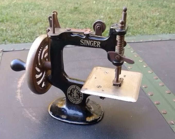 Antique Singer Model 20 Miniature Child's Sewing Machine - Etsy