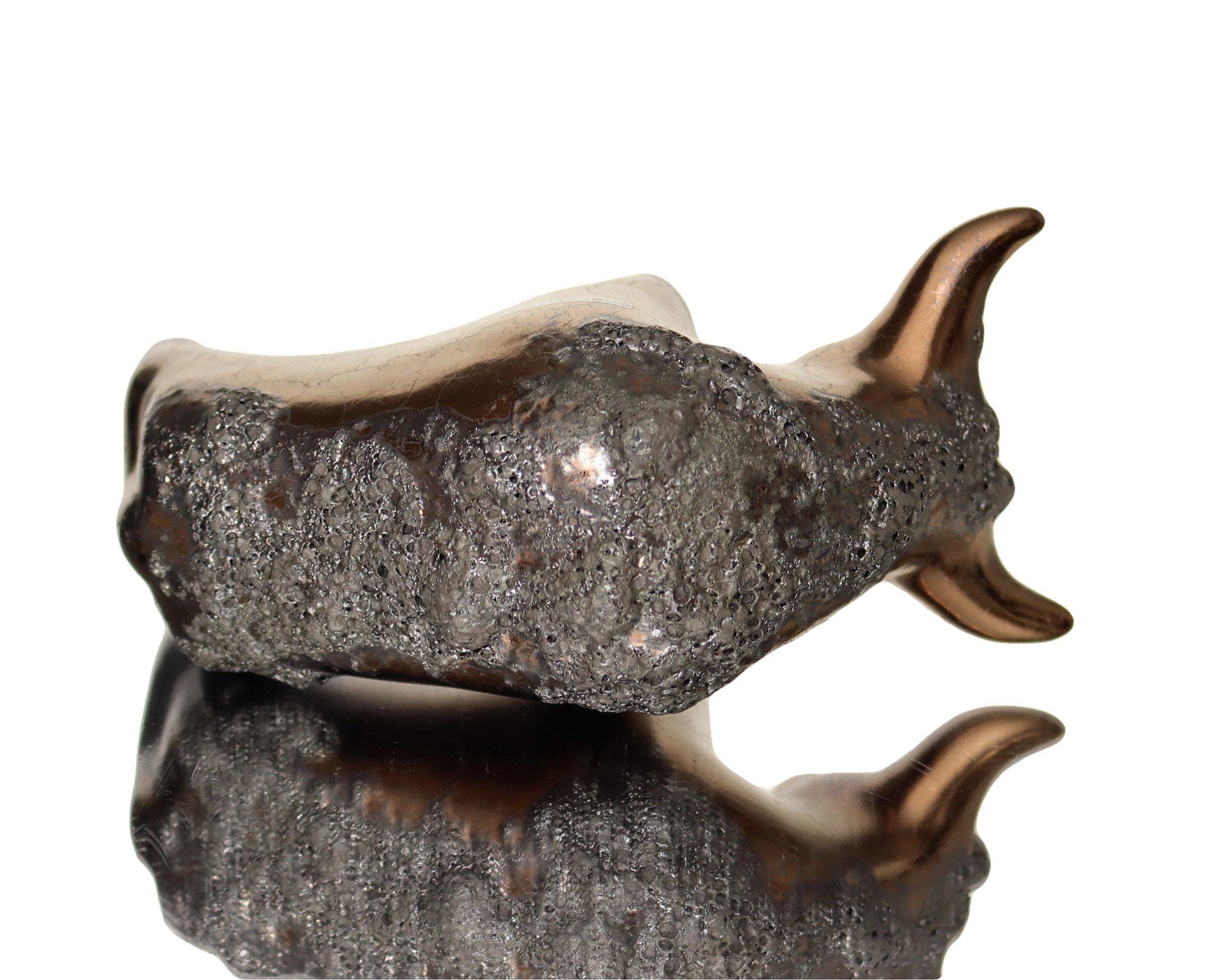 Ceramic Bull Figurine in Bronze With Lava Glaze - OTTO KERAMIK - Etsy