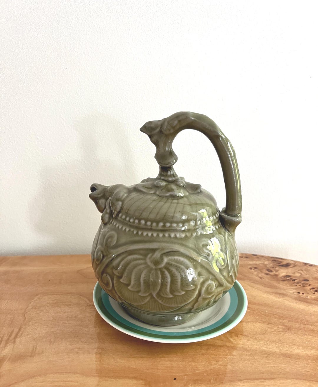 Vintage Celadon Porcelain Yaozhou Reverse Flow Teapot With Lion Foo - Etsy