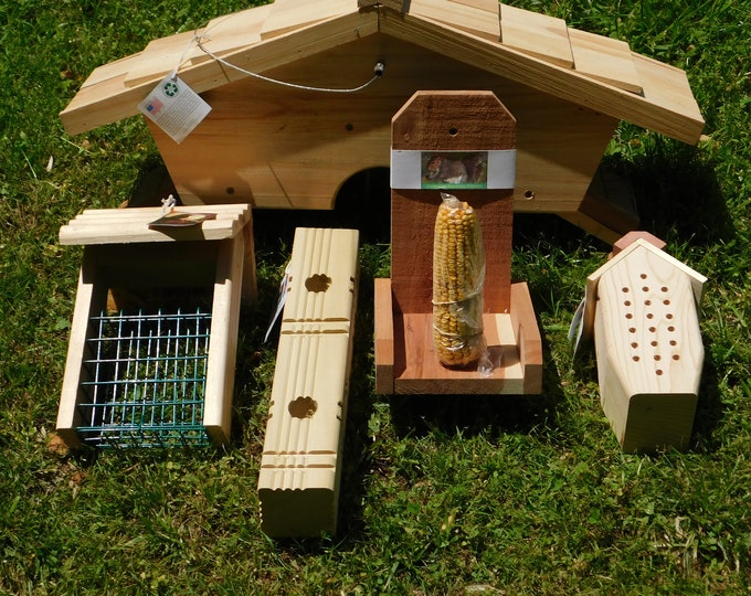 Railroad Caboose Bird House - Etsy