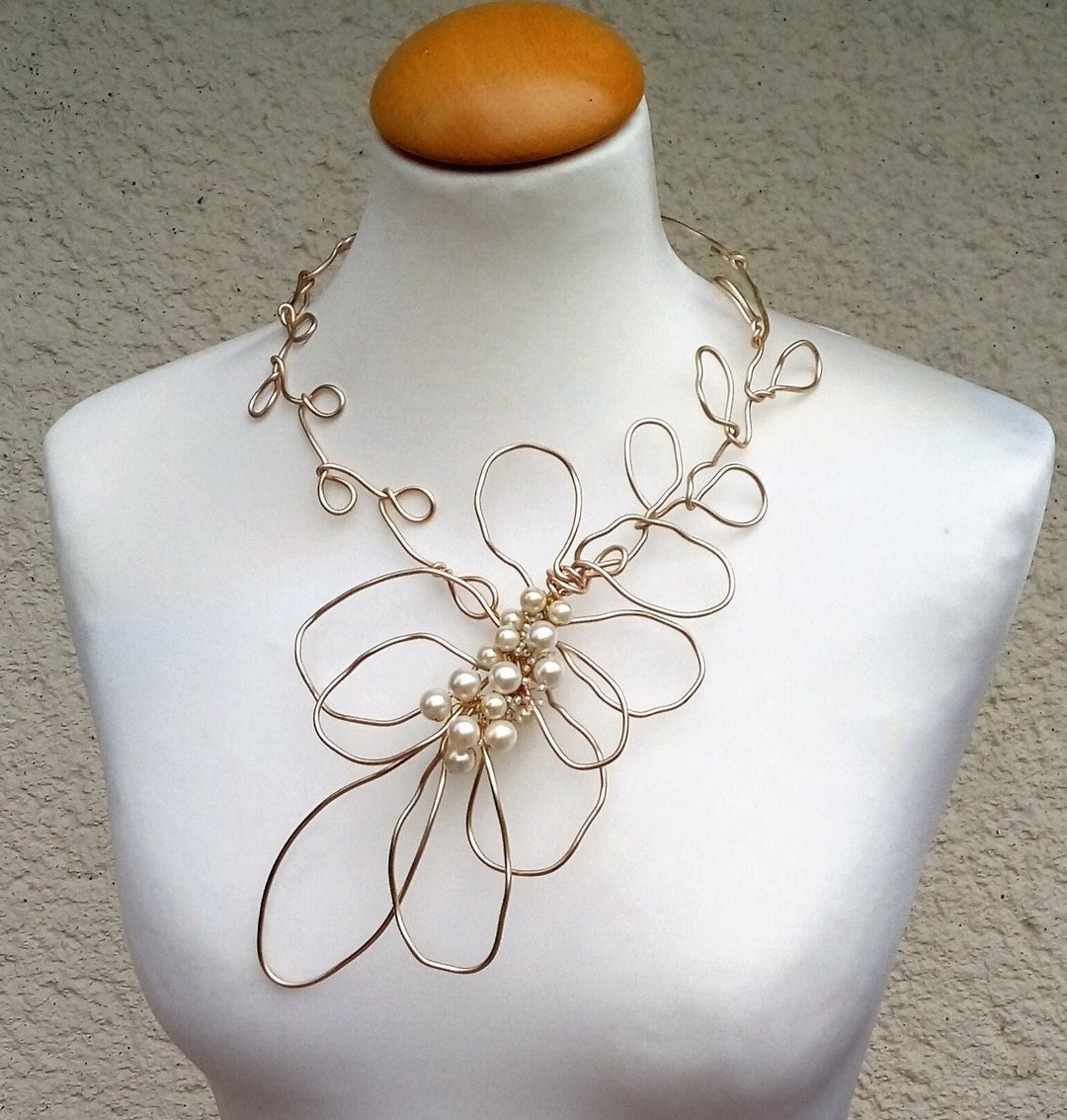 Big Statement Necklace, Big Pendants for Women, Flower Shape Jewelry - Etsy