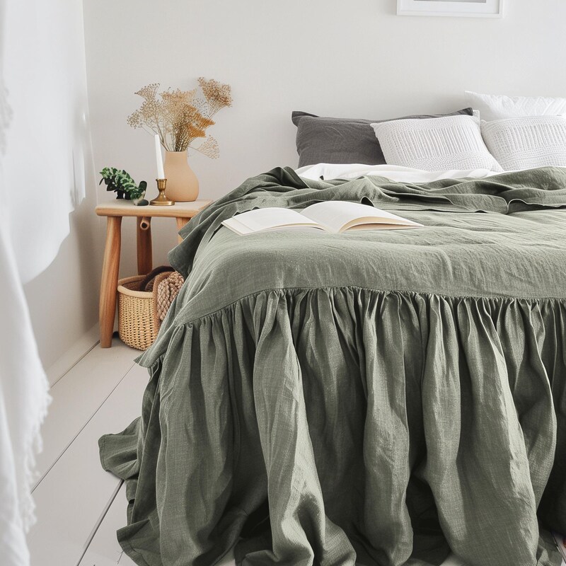 Ruffle Bedspread - Etsy