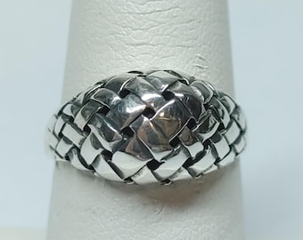 james avery biggest ring size