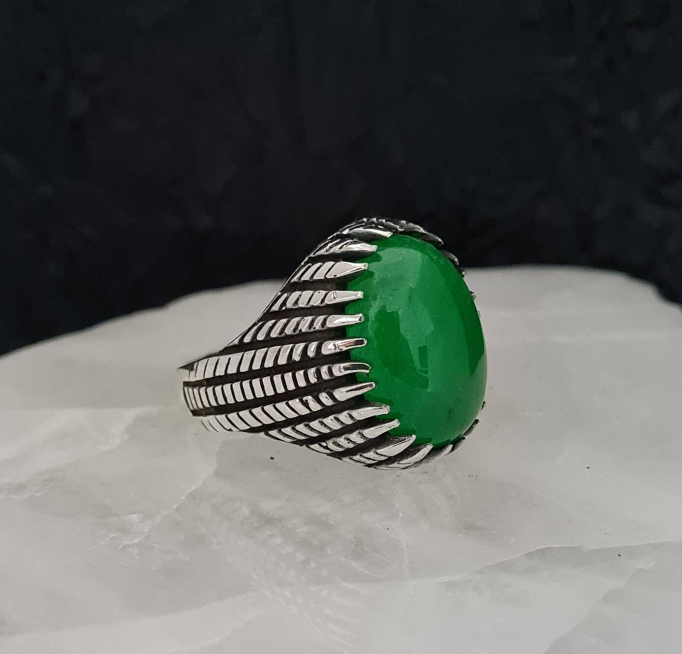 Anillo de jade de cuarcita verde anillo oxidado para hombres - Etsy México