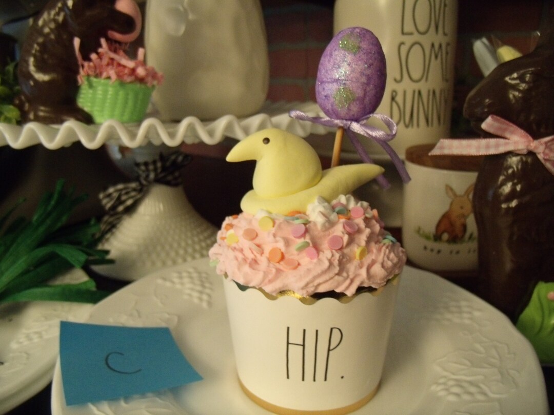 Faux Cupcakes/fake Easter Cupcakes/peeps/bunnies/eggs/sprinkles/fake ...