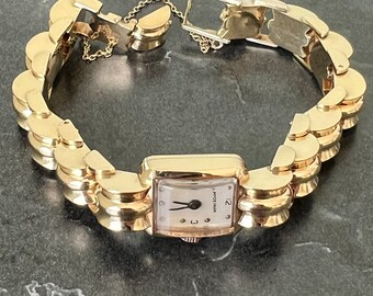 14k Yellow Gold Vintage PB Quartz Ladies Watch - Etsy