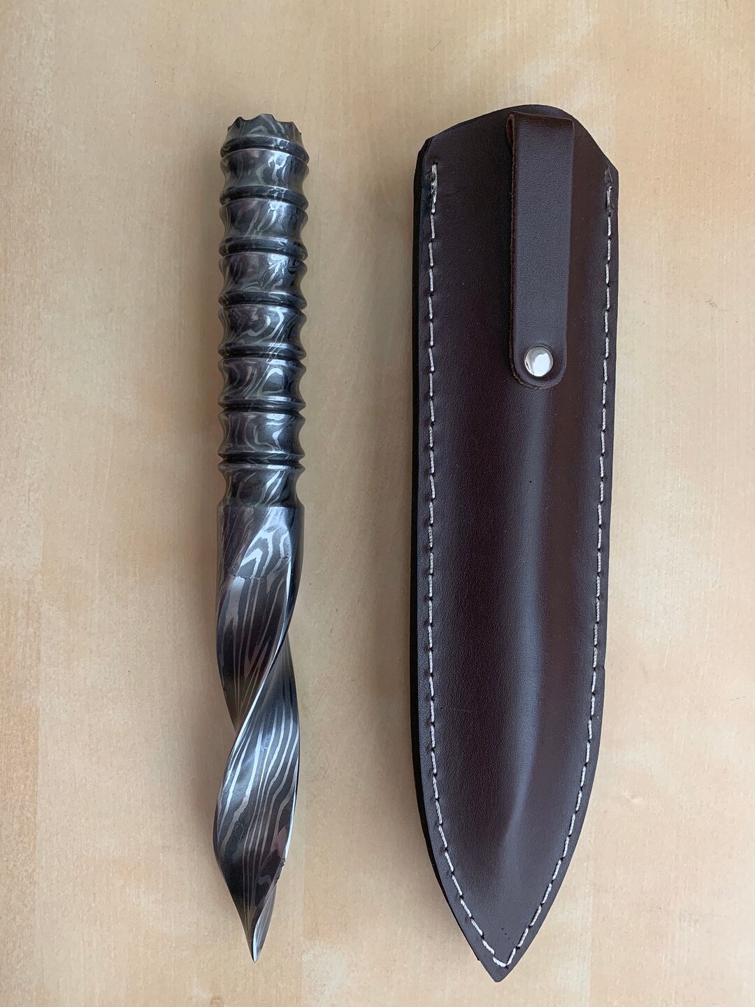 Twisted Damascus Steel Dagger - Etsy
