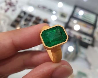 Gold ring with panna stone store