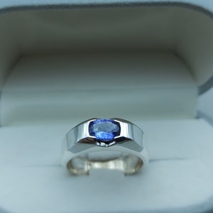 Loup Clean Midnight Blue Tanzanite Ring for Men and Women in Sterling ...