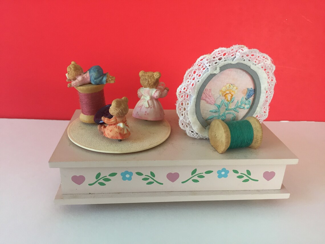 Vintage 80s Musicbox/ Mom Sewing Workshop Wood Music Box / Pelman 1980s ...