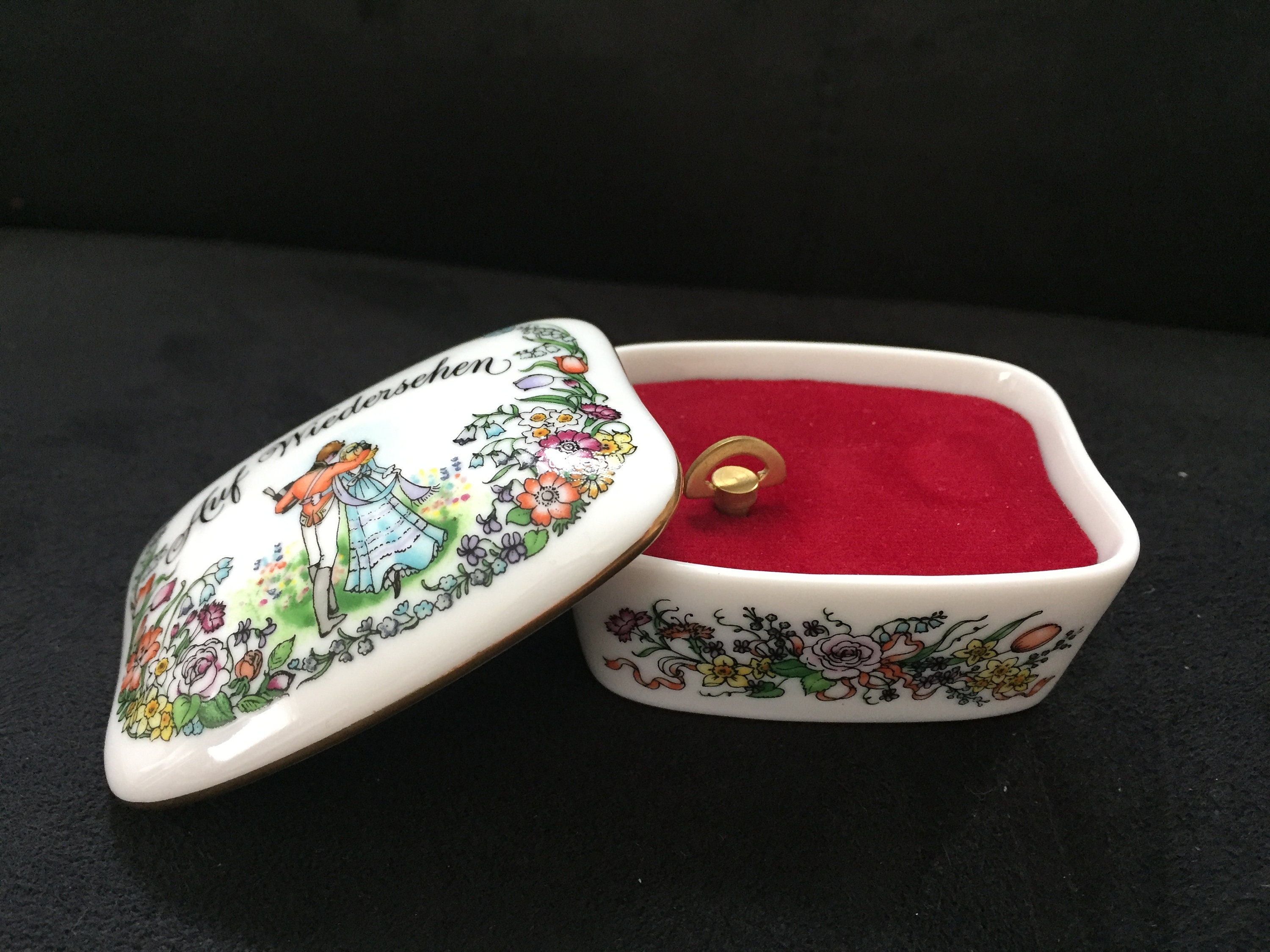 Vintage Franklin Porcelain Musical Trinket Box/antique Jewelry Music ...