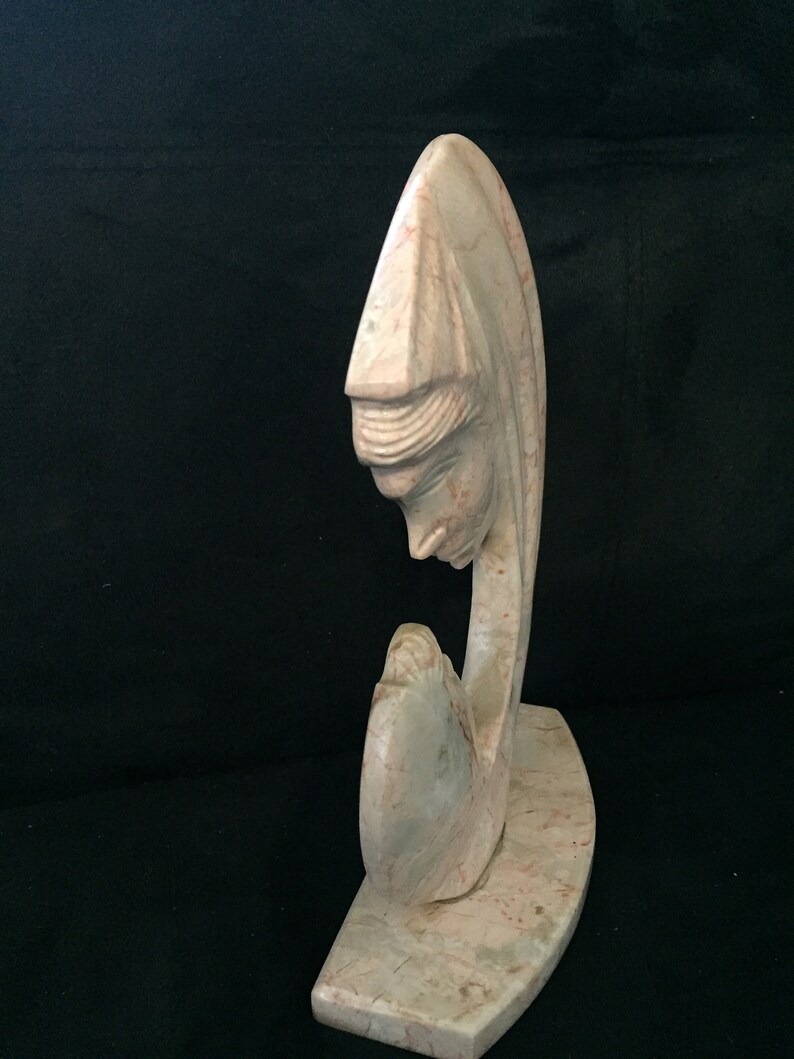 Vintage Sculpture of a Mother and Her Son Carved in Pink Marble / Table ...