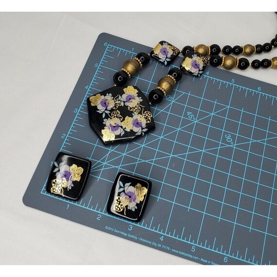 Vintage Handpainted Black Gold Lacquer Necklace Earri… - Gem