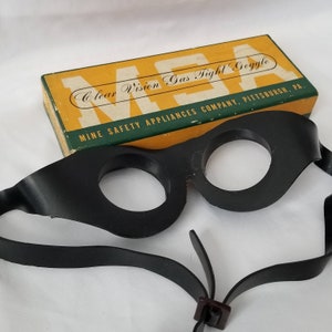 Vintage MSA Mine Safety Appliances Company Clear Vision Gas Tight ...
