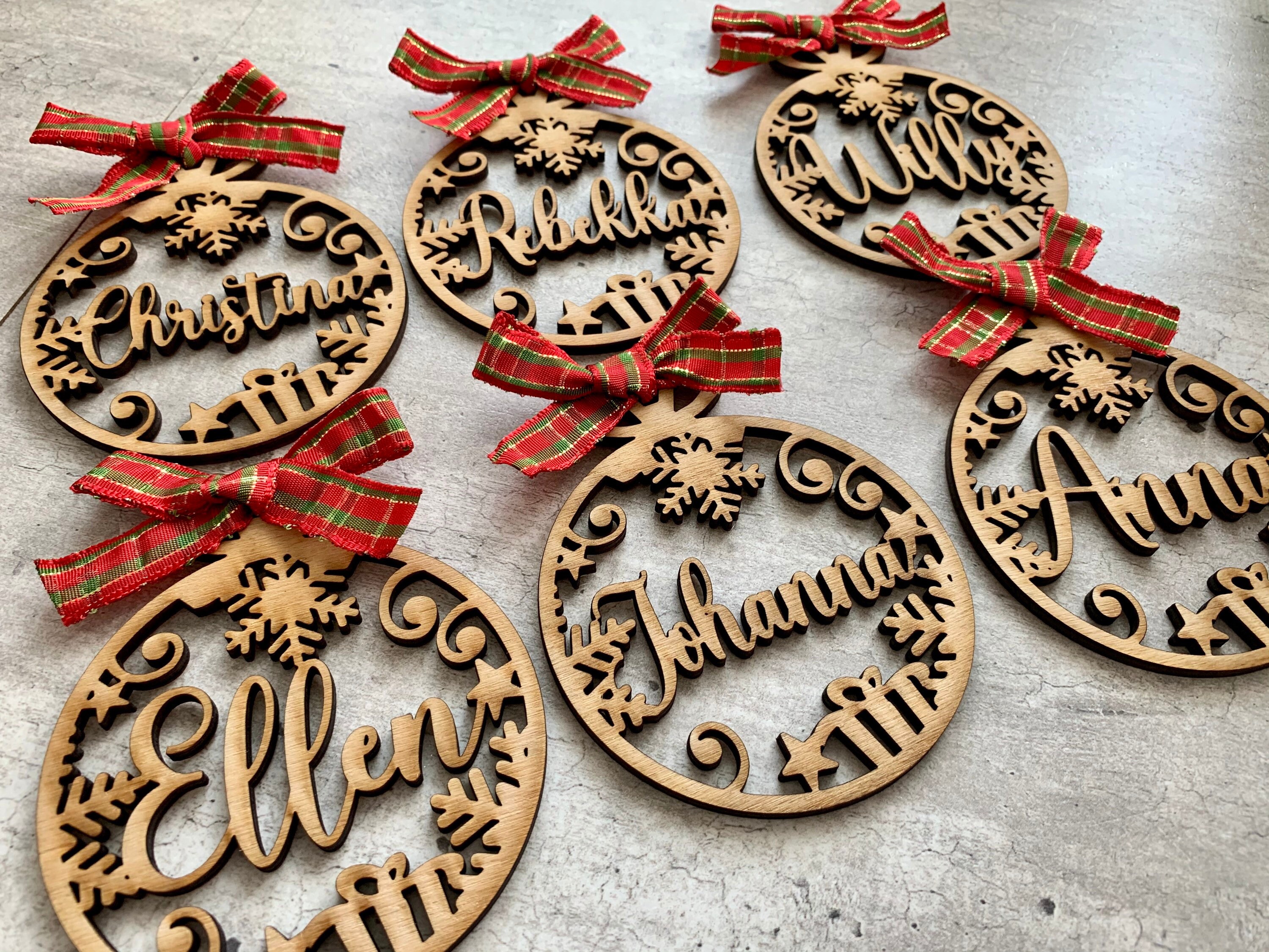 Custom Christmas baubles with name CHRISTMAS gift tags Laser | Etsy
