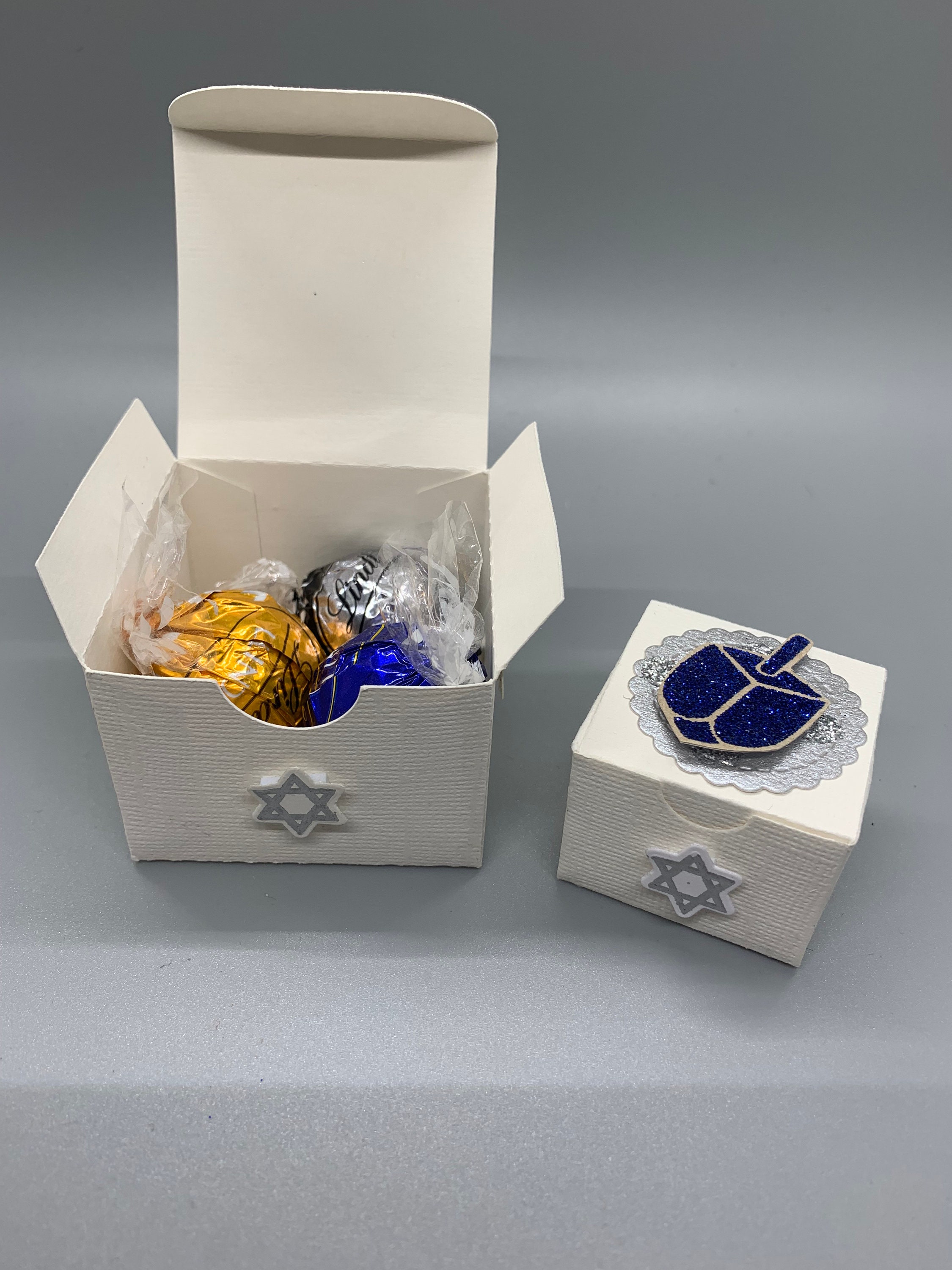 Happy Hanukkah box favors Hanukkah candy box 8 nights of - Etsy.de
