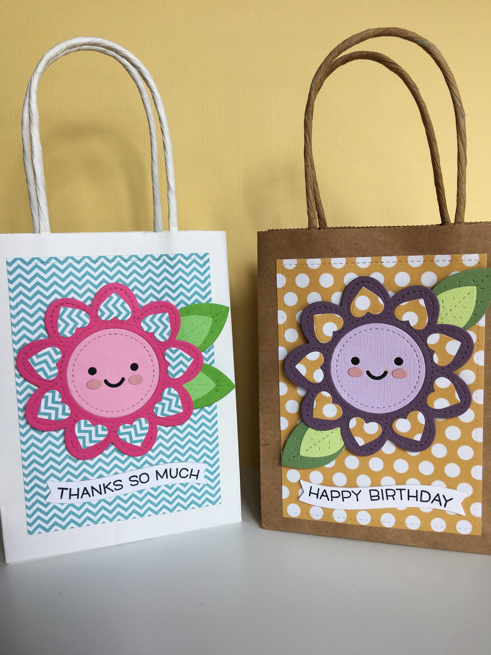 Handmade Daisy Paper Gift Bag: Birthday Party Favor - Etsy