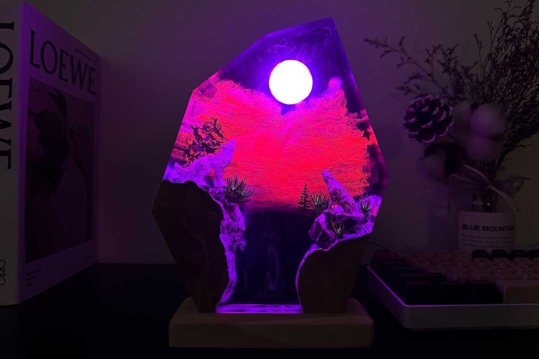 Resin Lamp Silver Wolf Under the Moon, Custom Resin Night Light, Custom ...