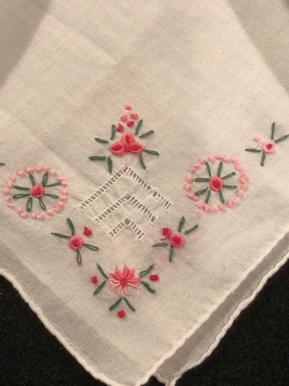 Vintage Hankies - Hand Embroidery on Cotton Set of 2 - Gem