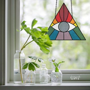 Stained Glass Triangle Eye Geometric Pattern, Modern Stained Glass ...