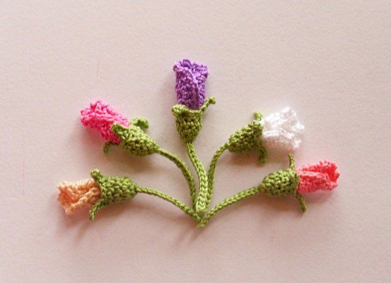 5 Crochet Mini Rose Buds Applique Small 3D Rose Bud With Stem - Etsy