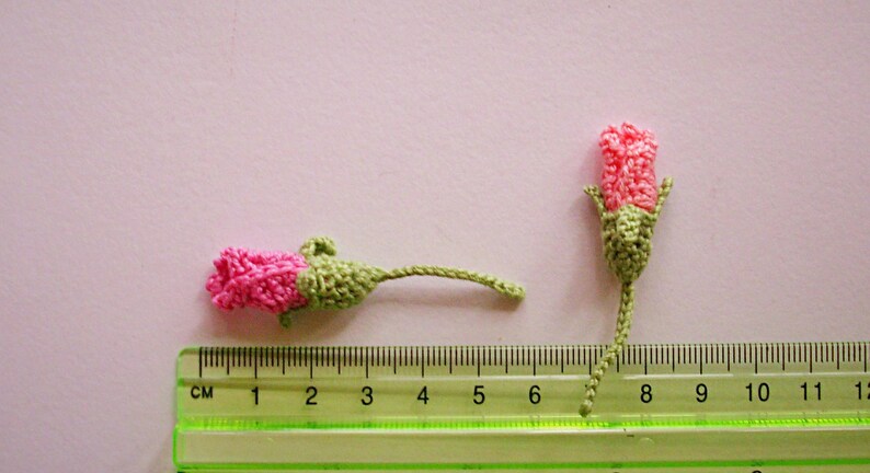 5 Crochet Mini Rose Buds Applique Small 3D Rose Bud With Stem | Etsy