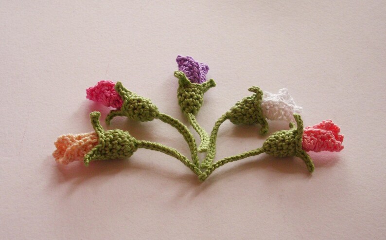 5 Crochet Mini Rose Buds Applique Small 3D Rose Bud With Stem - Etsy
