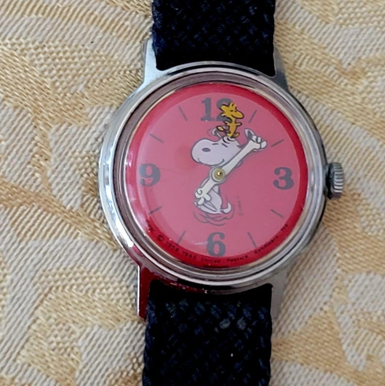 Peanuts Snoopy Vintage Timex Peanuts "dancing Snoopy" Wristwatch Late ...
