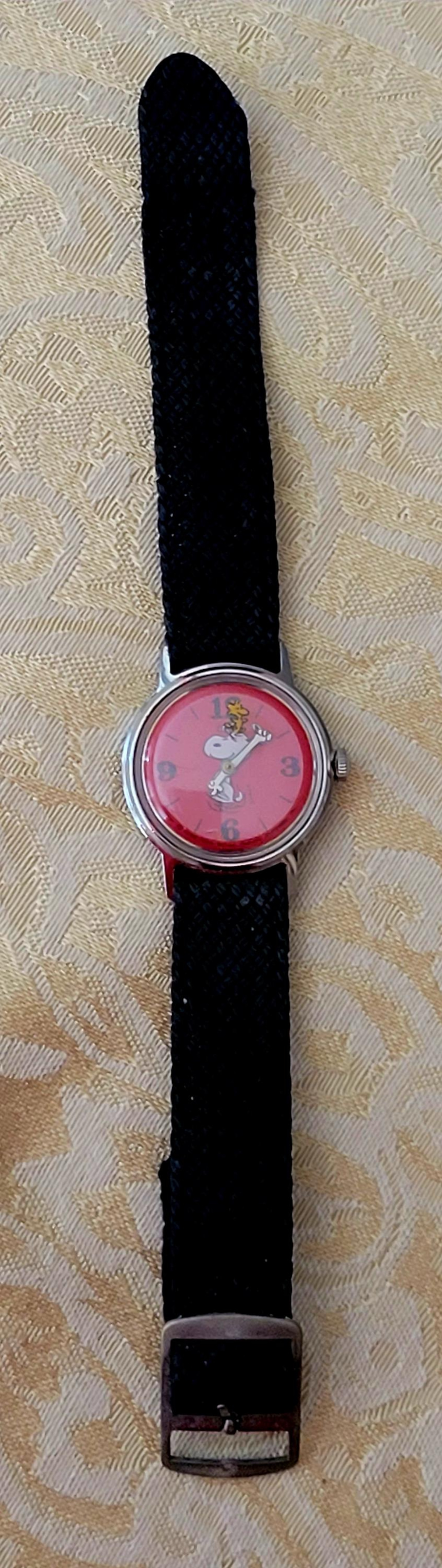 Peanuts Snoopy Vintage Timex Peanuts "dancing Snoopy" Wristwatch Late ...